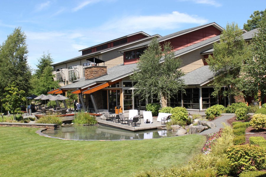 Seattle Southside Guide: Des Moines, SeaTac, and Tukwila