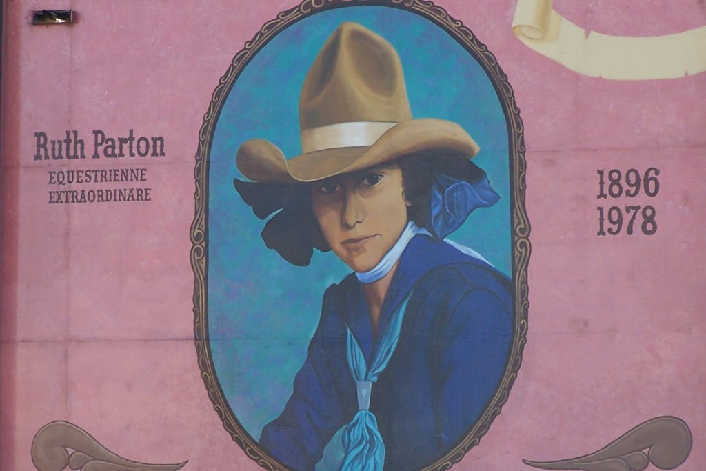 Best Places to Explore Murals in Washington