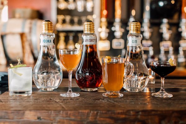 Washington State Distilleries For Craft Spirits and Cocktails