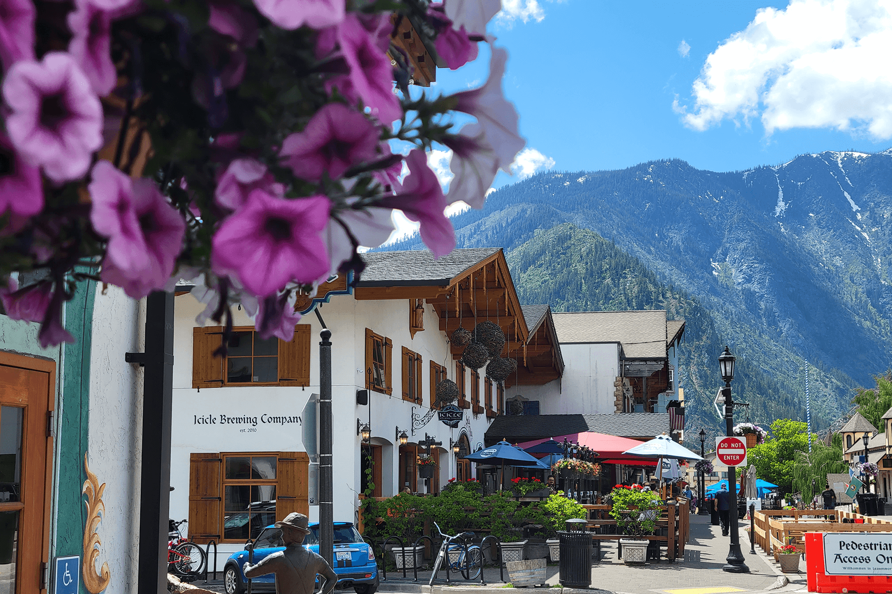 Best Places to Stop Along Highway 2 in Washington State