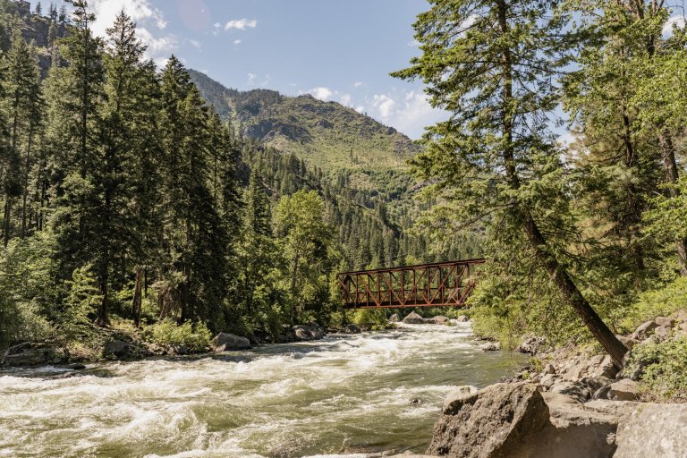Hiking Guide: 15+ Spectacular Hikes in Washington State